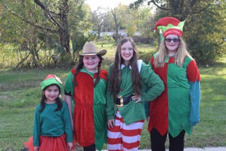 Family4H_SantasElves | Harris County 4-H